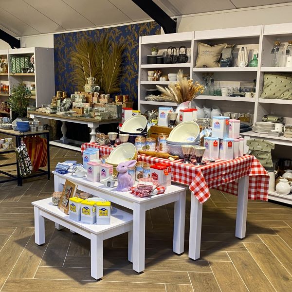 Nesting Tables • Stagecraft